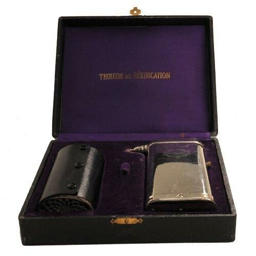 Hearing balance barany test set by g. Courtois, paris - Van Leest Antiques