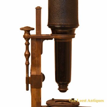 Wooden body Cuff-type microscope, C 1770
