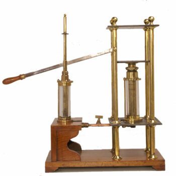 Brahma's hydraulic press - Van Leest Antiques