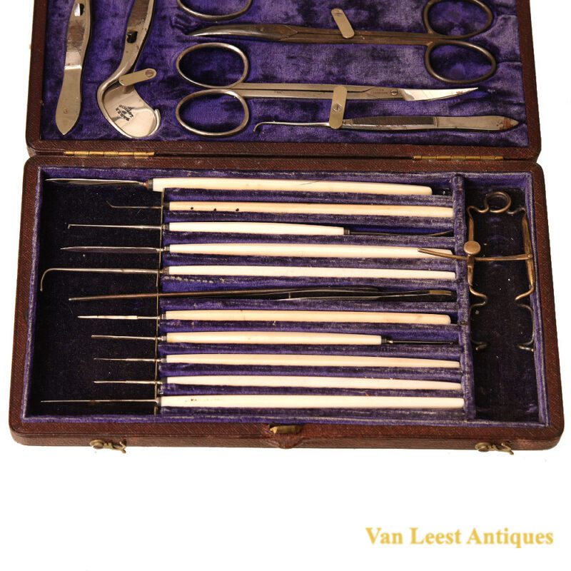 Eye surgery set, 19th century - Van Leest Antiques