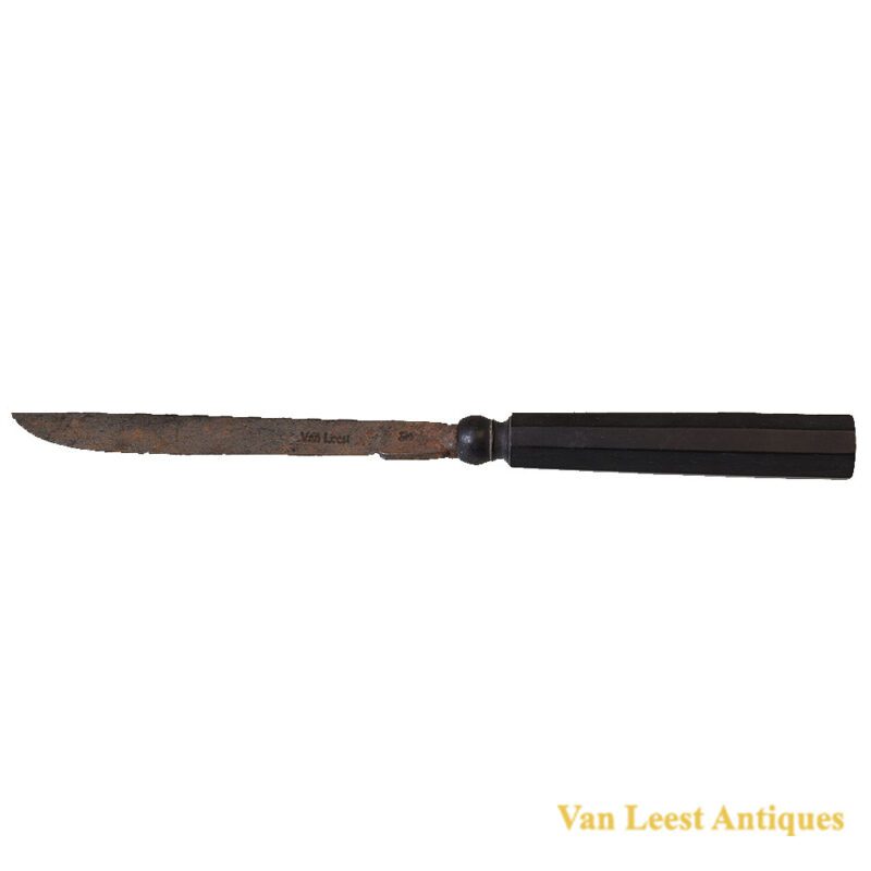 18th century Liston knive marked with a crown - Van Leest Antiques