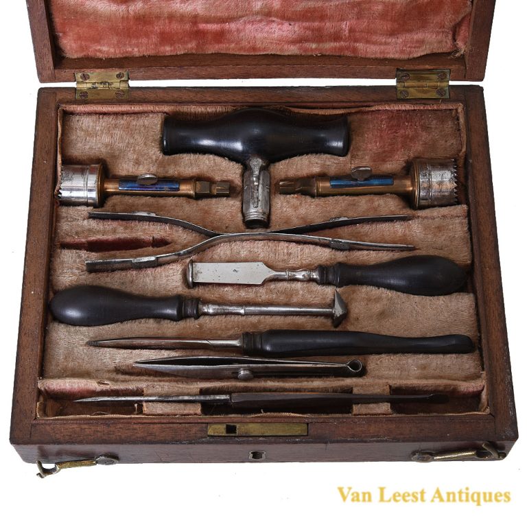 Trephination set in case, late 18th/ early 19th century - Van Leest ...